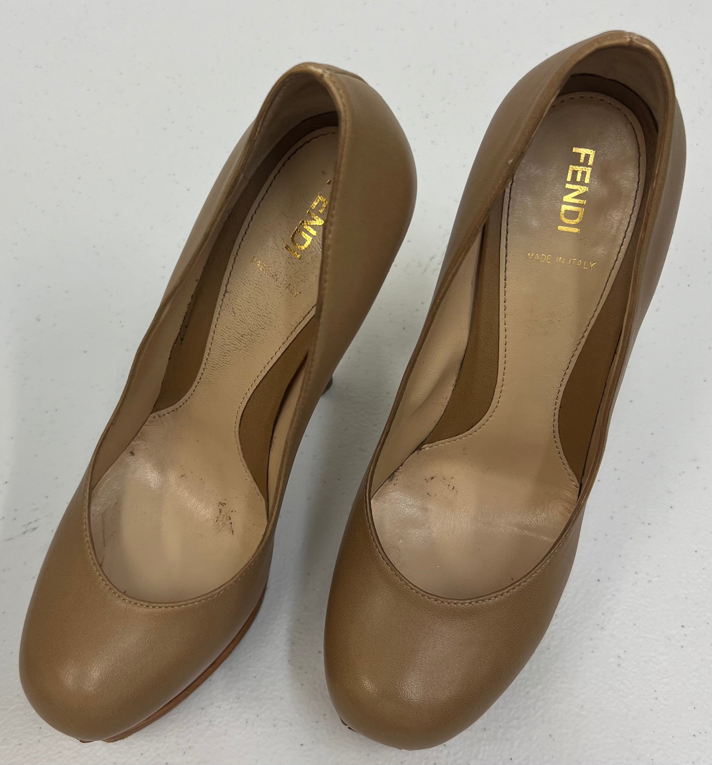 FENDI Décolleté Nappa Beige Color – Athrah Luxury Finds