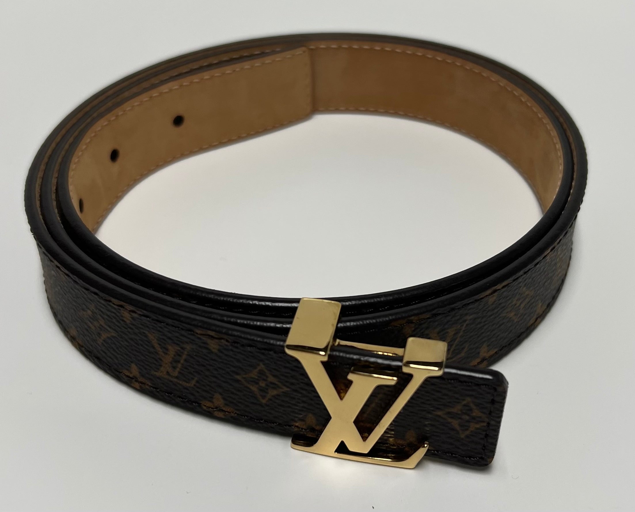 LOUIS VUITTON Belt Monogram – Athrah Luxury Finds